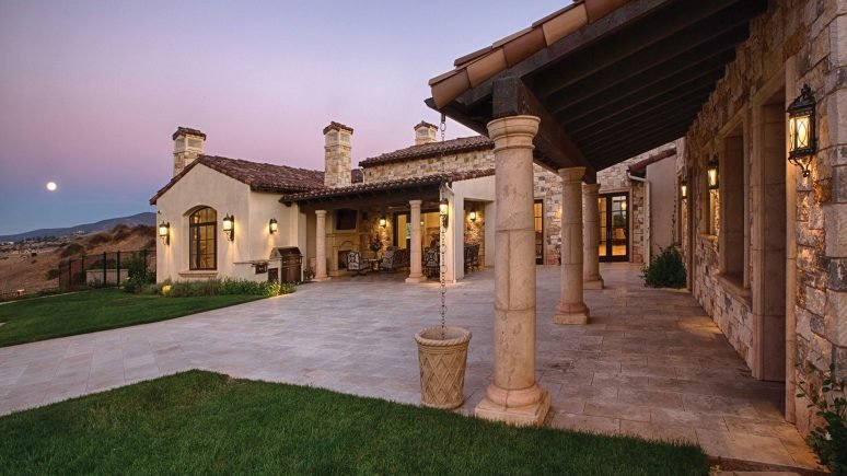 » Cottage Cream Traditional